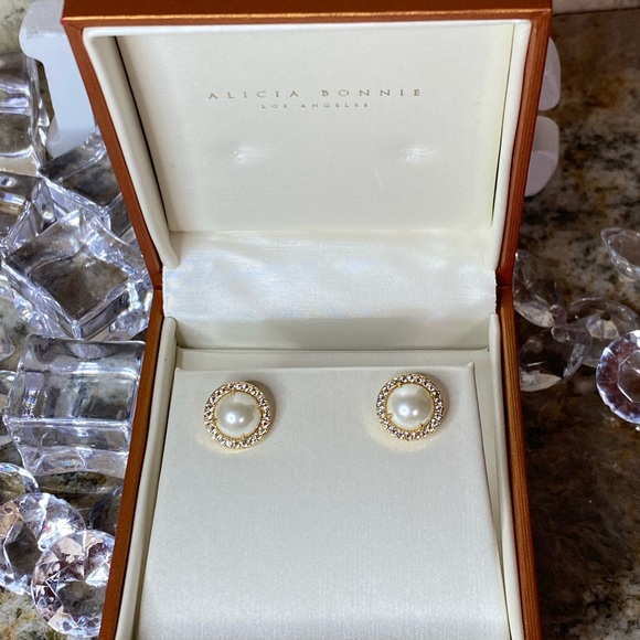 Alicia Bonnie | Jewelry | Alicia Bonnie Gold Pearl Circle Stud Earrings ...